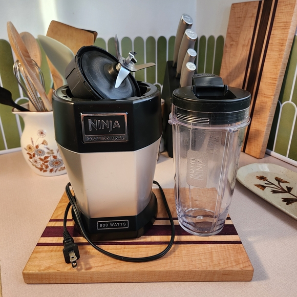 Ninja | Kitchen | Nutri Ninja 90w Bullet Blender System | Poshmark